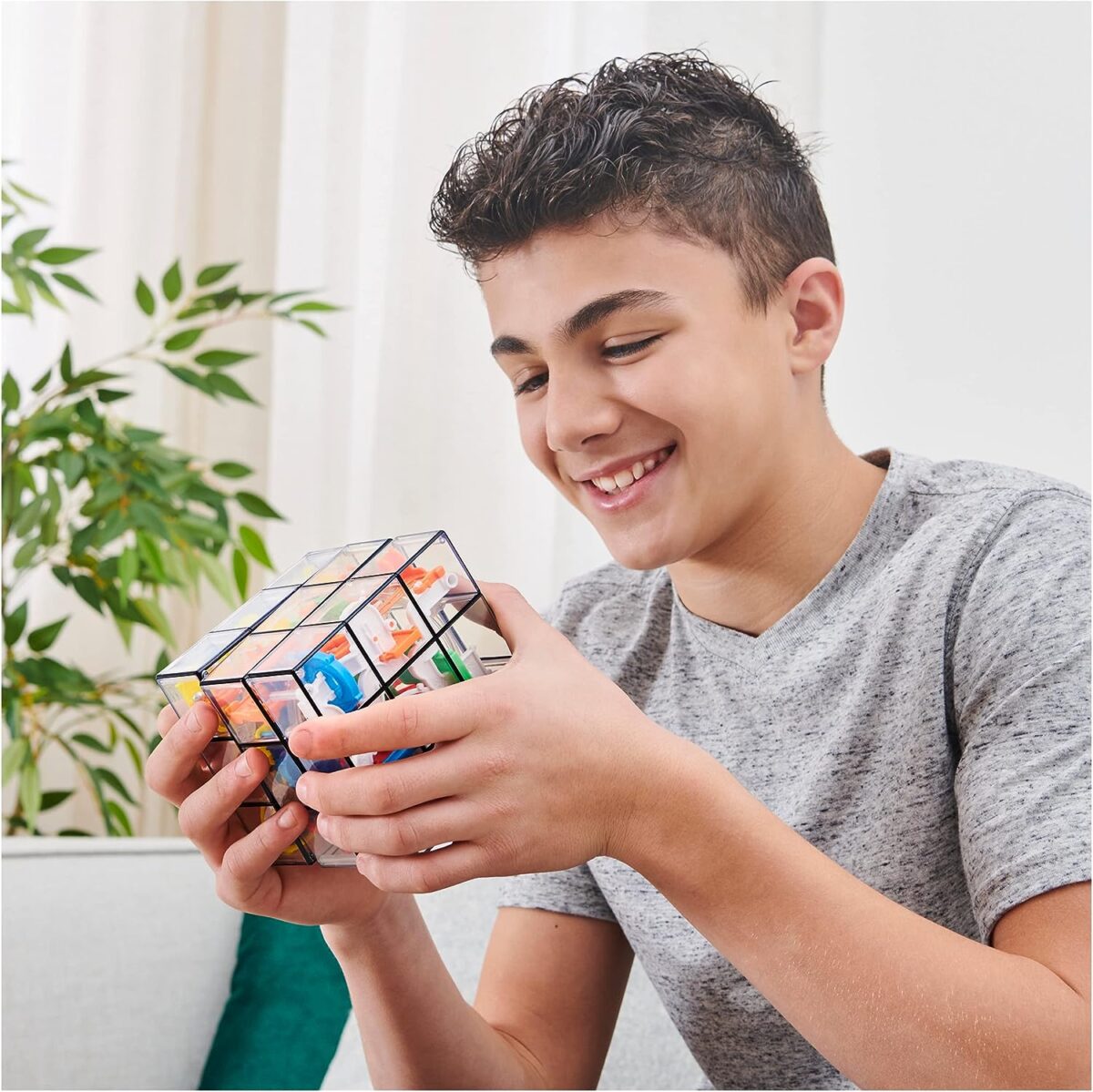 Rubik’s Perplexus Fusion 3×3 Gravity 3D Maze Game Review